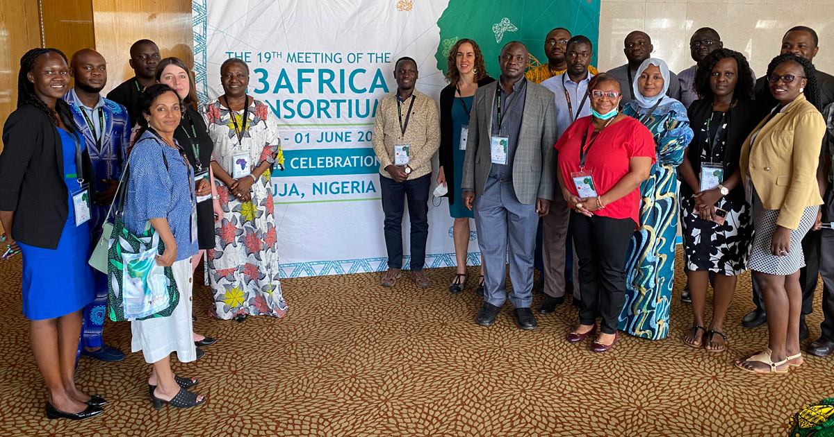 Environmental Factor - August 2022: NIEHS helps sow seeds of African ...